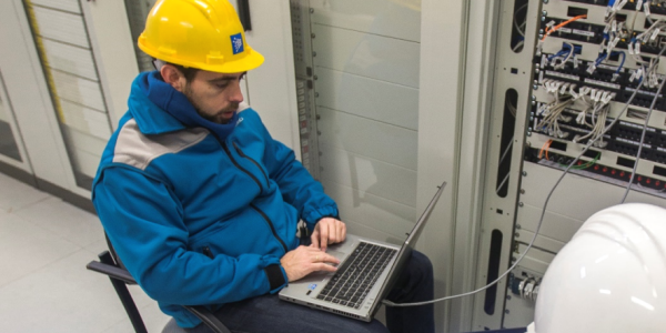 Enhancements to Several SEL Fiber-Optic Transceiver Models Simplify ...