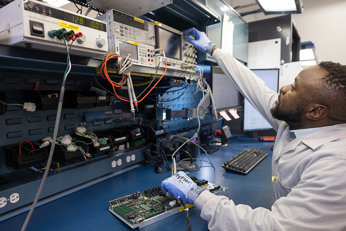 Hardware Engineer Careers | SEL